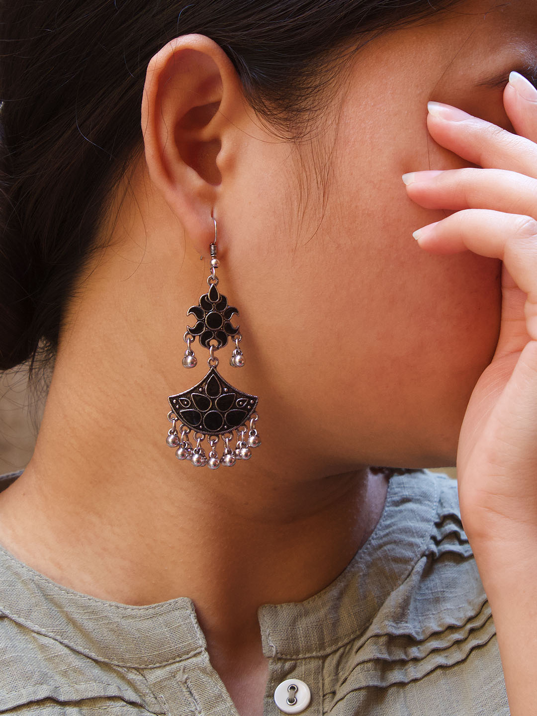 Floral Design Black Dangler Afghani Earring